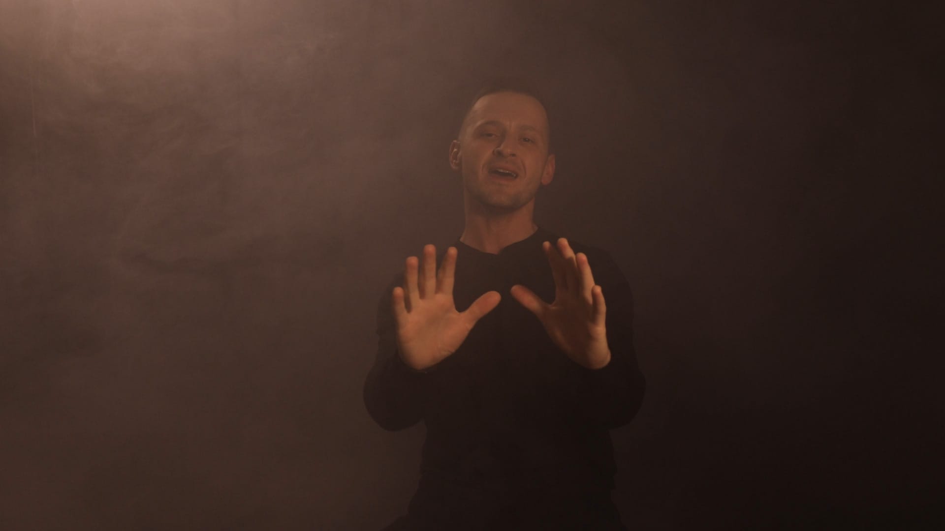 Kenan Mačković objavio singl “Ljubav je rođena” i poručio: Slijedite ...